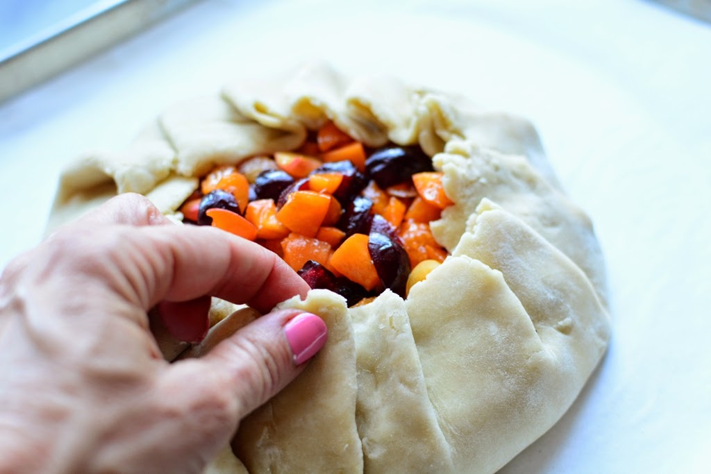 How to Make a Fruit Galette with one recipe - Simply So Good